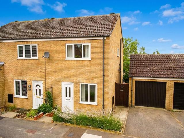 2 bedroom end of terrace house to rent