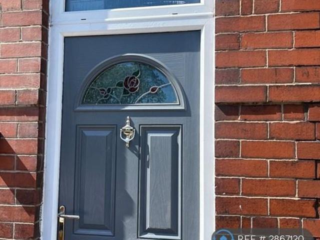 2 bedroom end of terrace house to rent