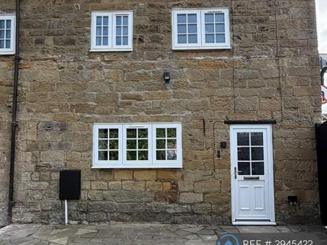 2 bedroom end of terrace house to rent