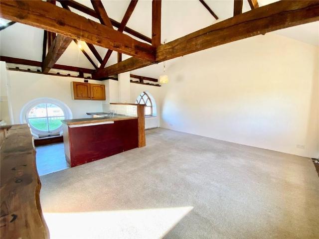 2 bedroom end of terrace house to rent