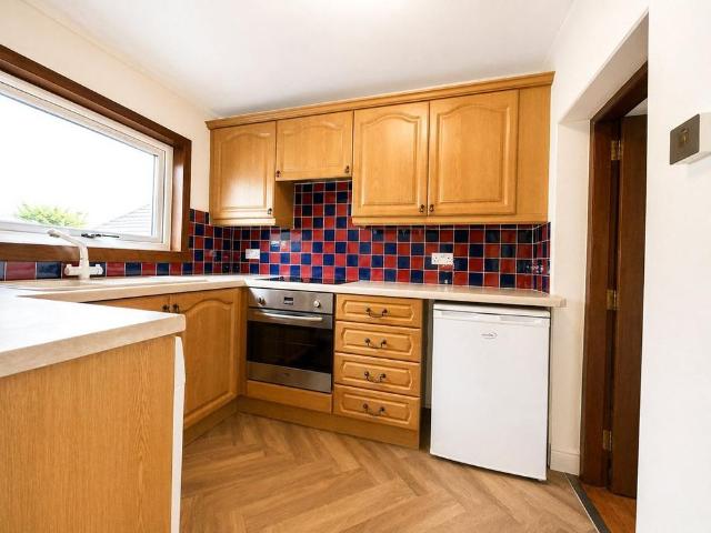 2 bedroom end of terrace house to rent