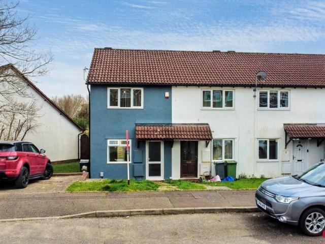 2 bedroom end of terrace house to rent