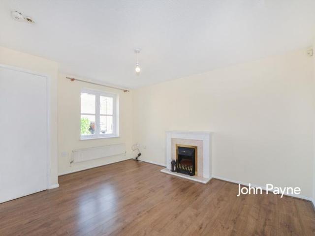 2 bedroom end of terrace house to rent