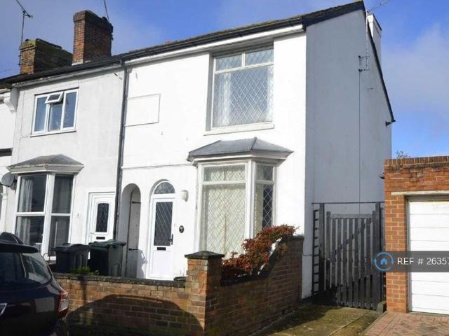 2 bedroom end of terrace house to rent