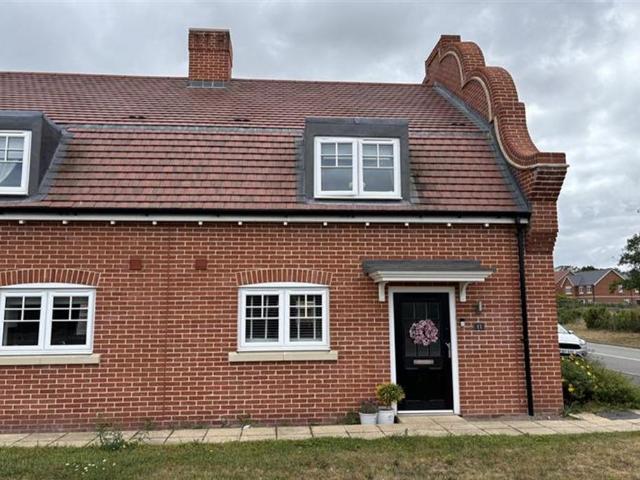 2 bedroom end of terrace house to rent