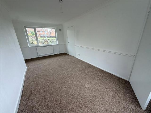 2 bedroom end of terrace house to rent