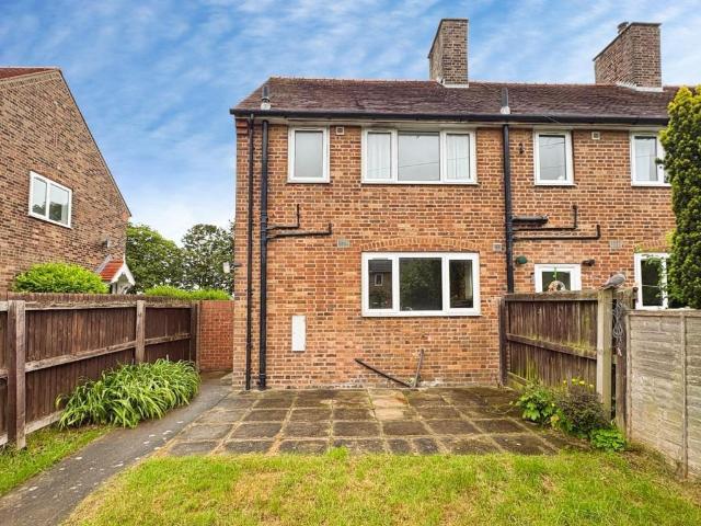 2 bedroom end of terrace house to rent