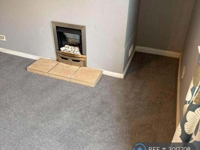 2 bedroom end of terrace house to rent