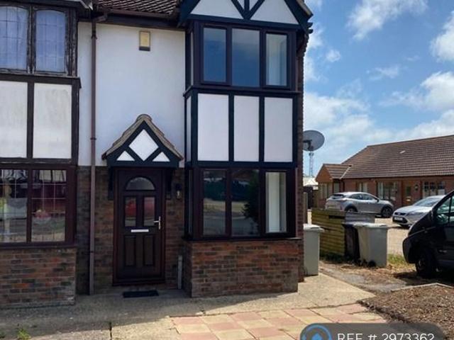 2 bedroom end of terrace house to rent