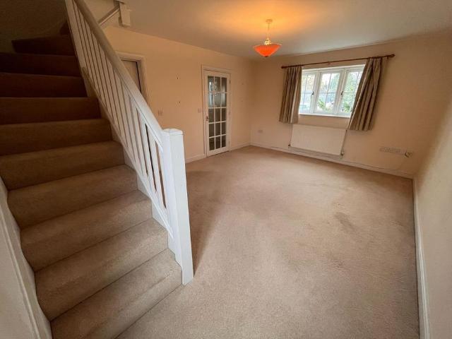 2 bedroom end of terrace house to rent