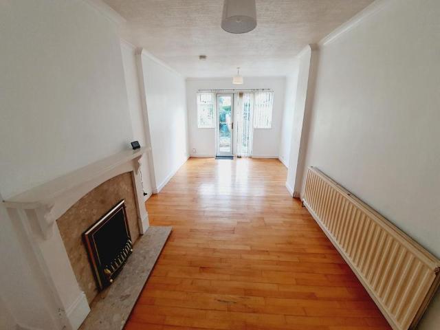 2 bedroom end of terrace house to rent