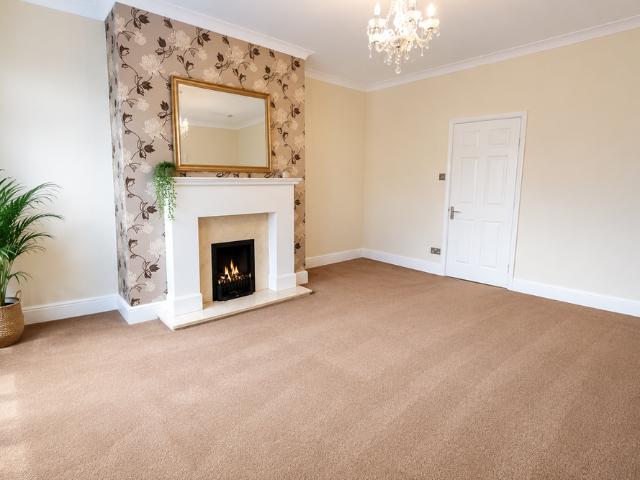 2 bedroom end of terrace house to rent
