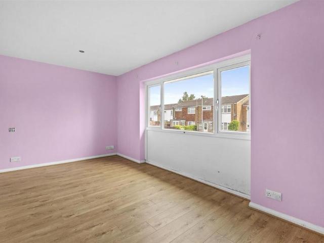 2 bedroom end of terrace house to rent