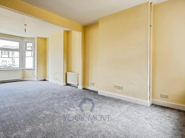 2 bedroom end of terrace house to rent
