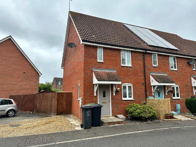 2 bedroom end of terrace house to rent