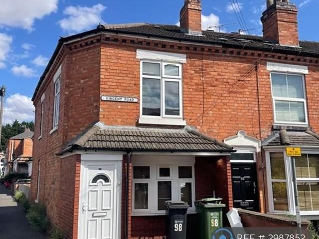 2 bedroom end of terrace house to rent