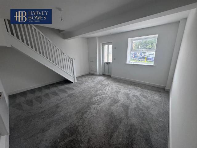 2 bedroom end of terrace house to rent