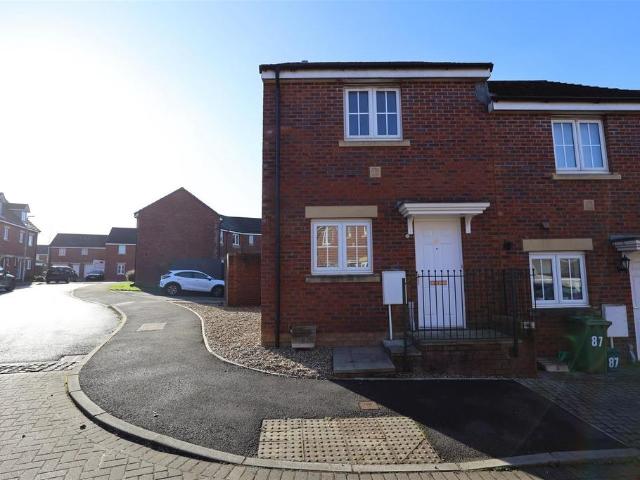 2 bedroom end of terrace house to rent