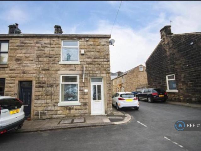 2 bedroom end of terrace house to rent