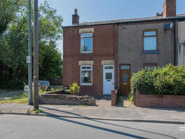 2 bedroom end of terrace house to rent