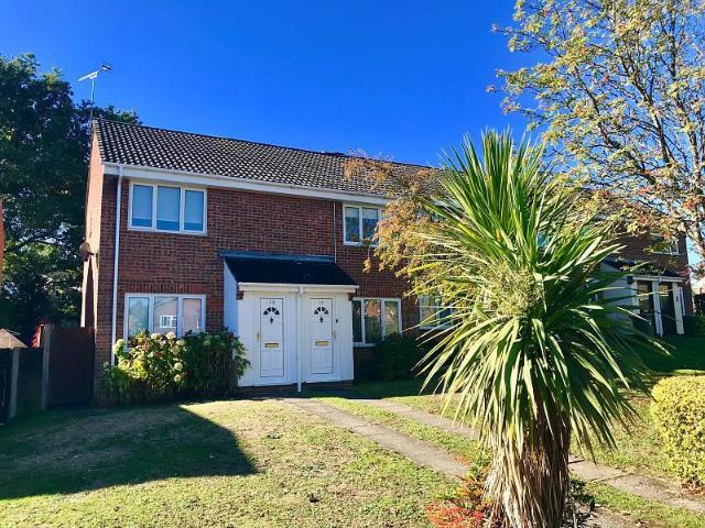 2 bedroom end of terrace house to rent