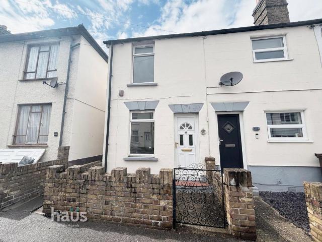 2 bedroom end of terrace house to rent