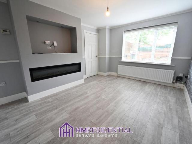 2 bedroom end of terrace house to rent