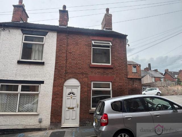 2 bedroom end of terrace house to rent