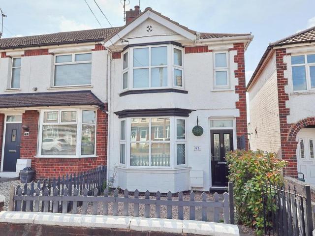 2 bedroom end of terrace house to rent
