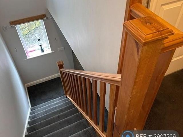2 bedroom end of terrace house to rent
