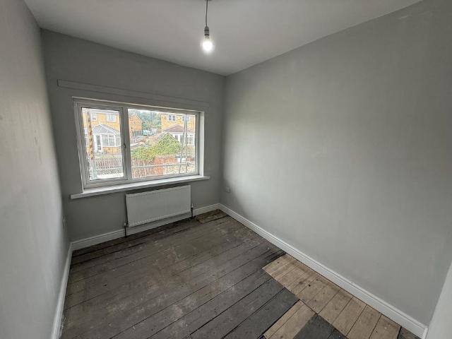 2 bedroom end of terrace house to rent
