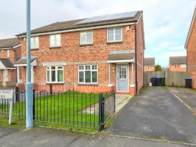 2 bedroom end of terrace house to rent
