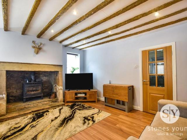2 bedroom end of terrace house to rent