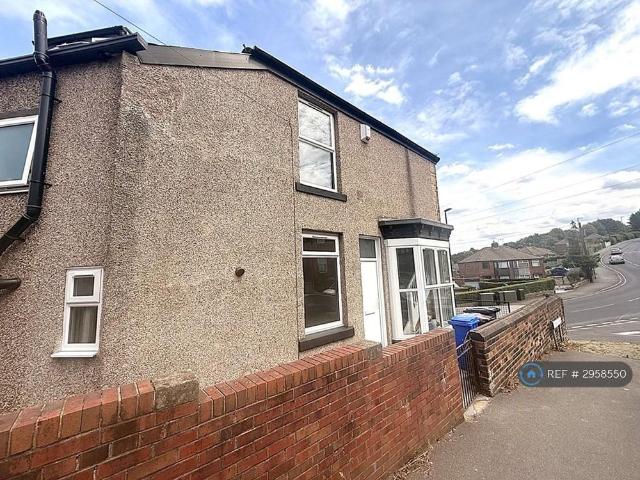 2 bedroom end of terrace house to rent