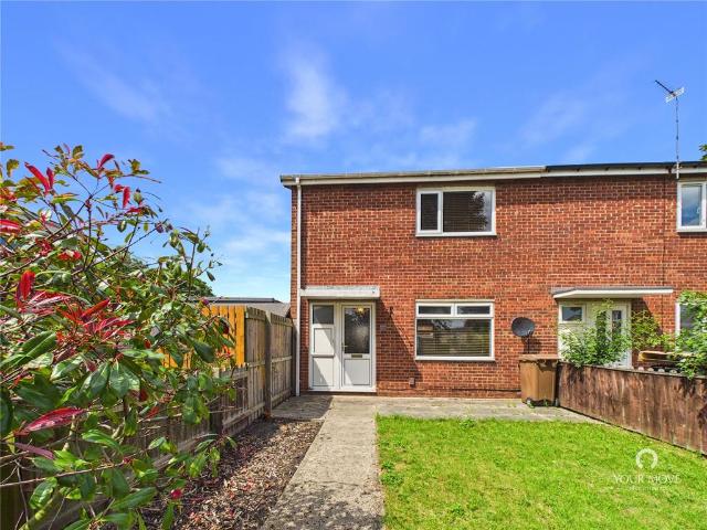 2 bedroom end of terrace house to rent