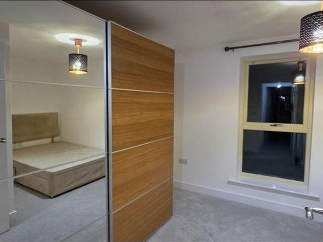 2 bedroom end of terrace house to rent