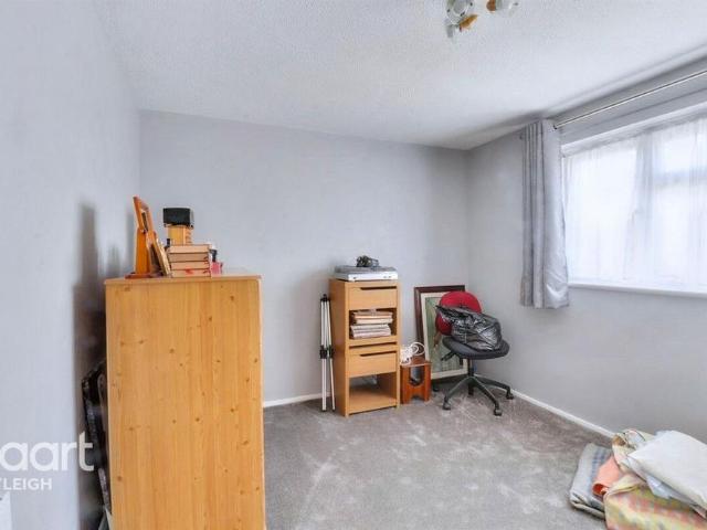 2 bedroom end of terrace house to rent