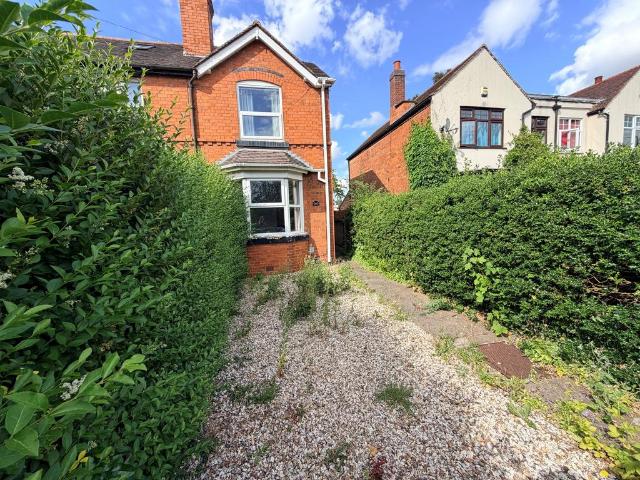 2 bedroom end of terrace house to rent