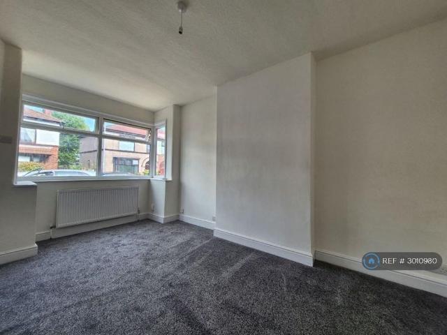 2 bedroom end of terrace house to rent