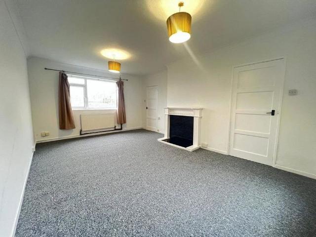 2 bedroom end of terrace house to rent