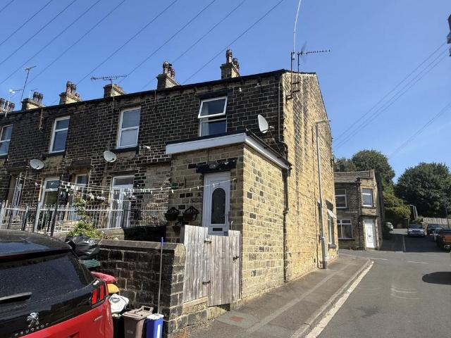 2 bedroom end of terrace house to rent