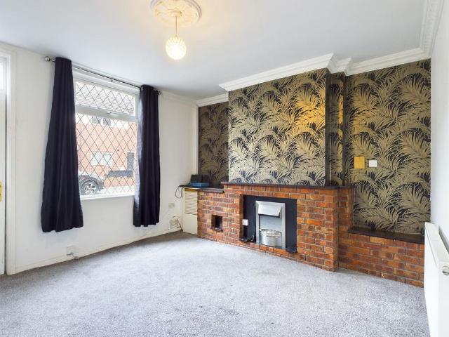 2 bedroom end of terrace house to rent