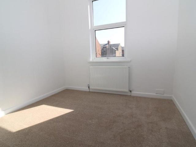 2 bedroom end of terrace house to rent