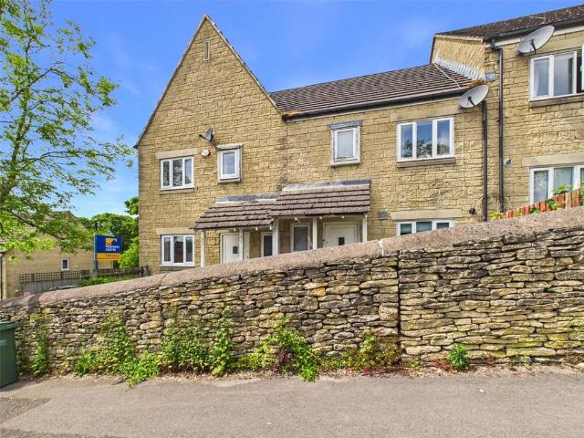 2 bedroom end of terrace house to rent