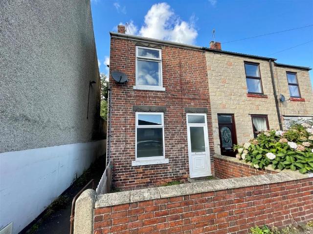 2 bedroom end of terrace house to rent