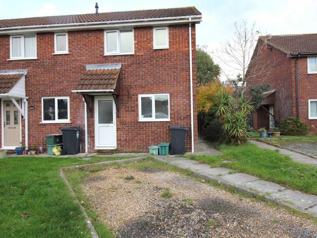 2 bedroom end of terrace house to rent
