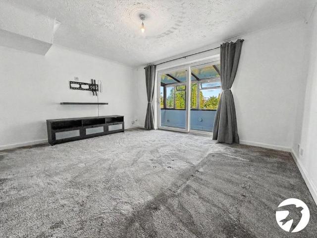 2 bedroom end of terrace house to rent