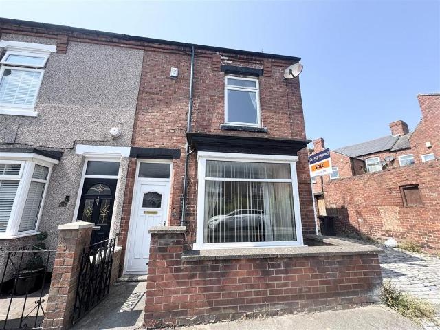 2 bedroom end of terrace house to rent