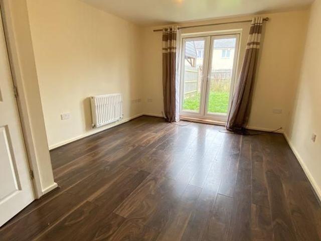 2 bedroom end of terrace house to rent