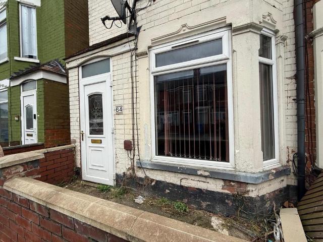 2 bedroom end of terrace house to rent